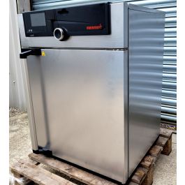Memmert Universal oven UF55