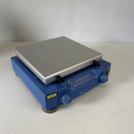 IKA KS 130 basic Orbital Shaker + AS 130.1 Universal Attachment